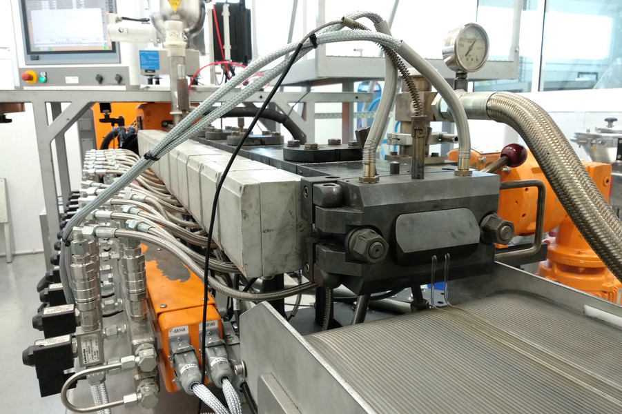 Course: Reactive Extrusion: synthesis and modification of polymers